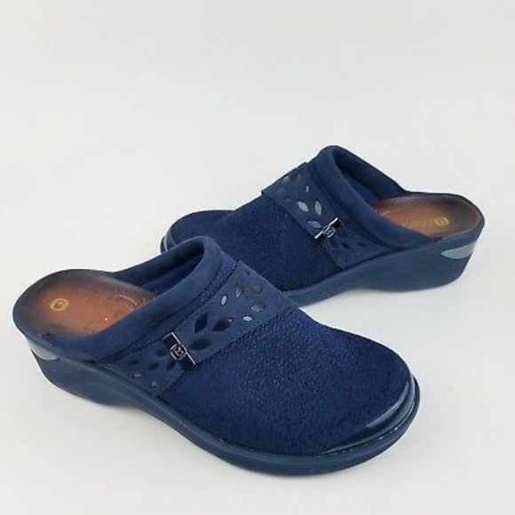 Bzees Dolce Clog | Shoes | Bzees Dolce Clog Navy | Poshmark